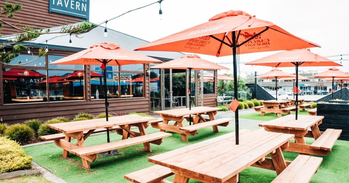 Discover The Wooli Tavern – Your Go-To Spot Year-Round!